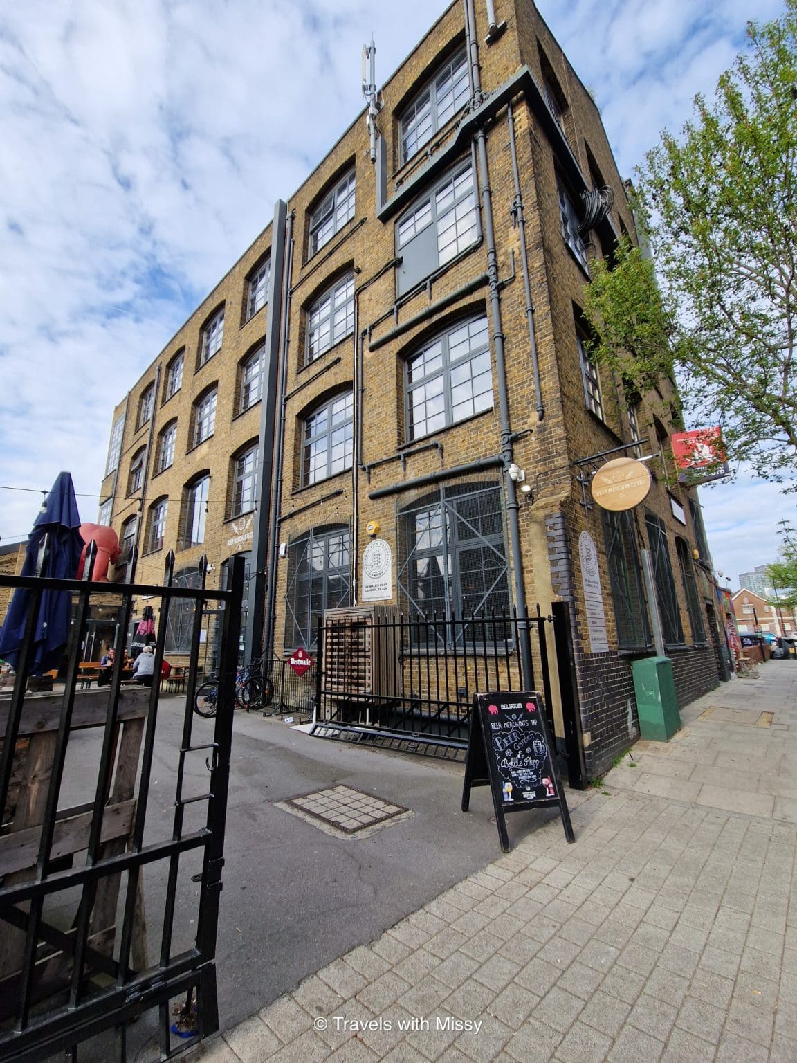 Guide to Hackney Wick: Restaurants, Bars & Things to Do in 2025 ...