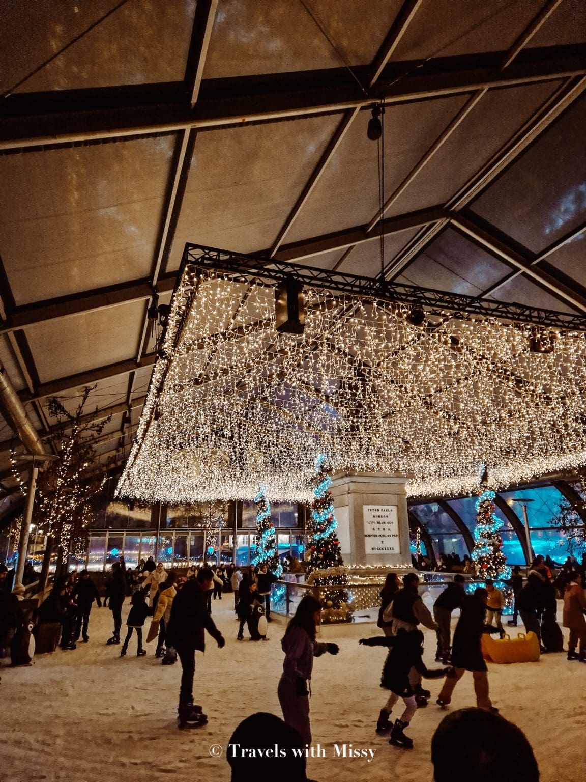 Explore the 2025 Antwerp Christmas Markets (+ Map!) - Travels With Missy