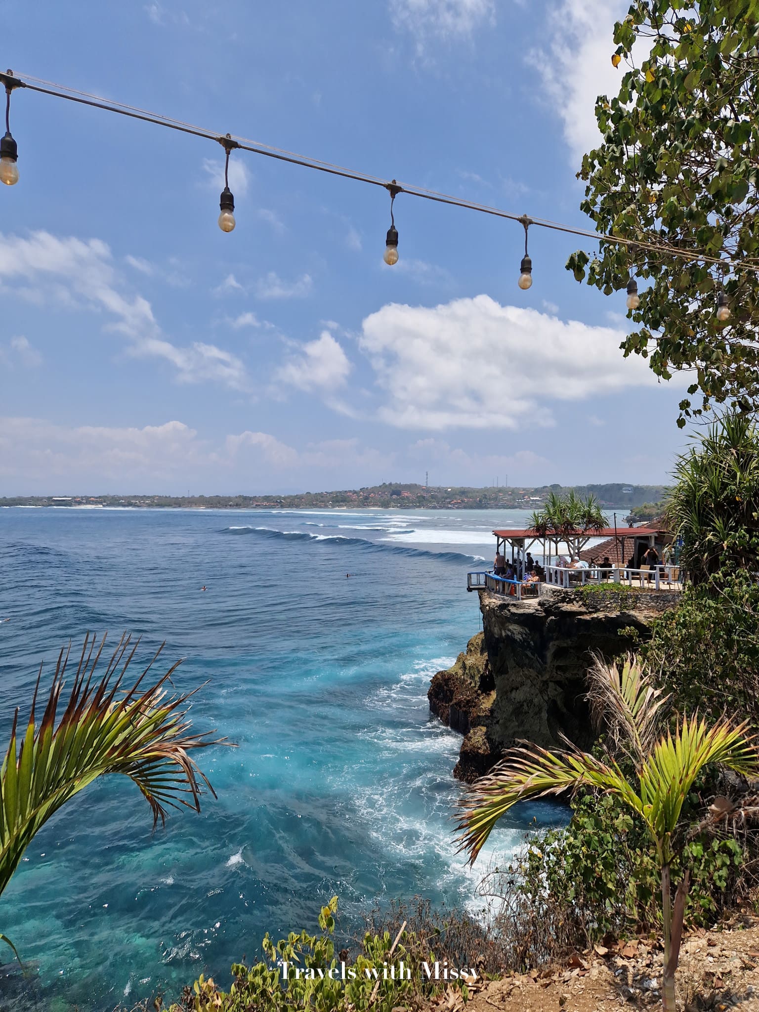 A Guide To Nusa Ceningan: A Perfect Day-Trip - Travels With Missy